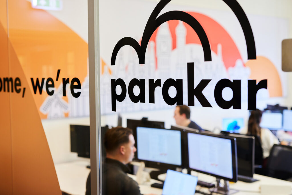 Streamline Intl. Payroll & HR Processes | Parakar